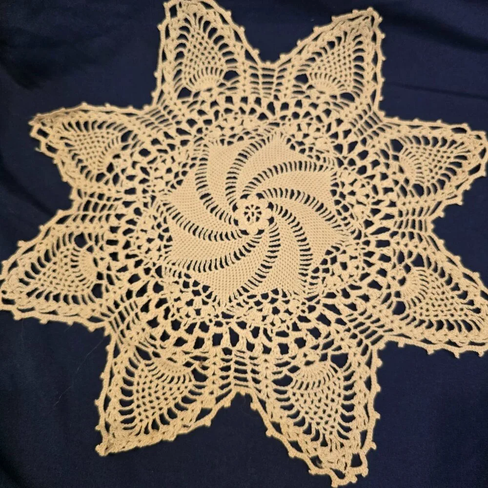 Accents | Mcm Vintage Doily Hand Crocheted Star Floral Pattern Cream ...